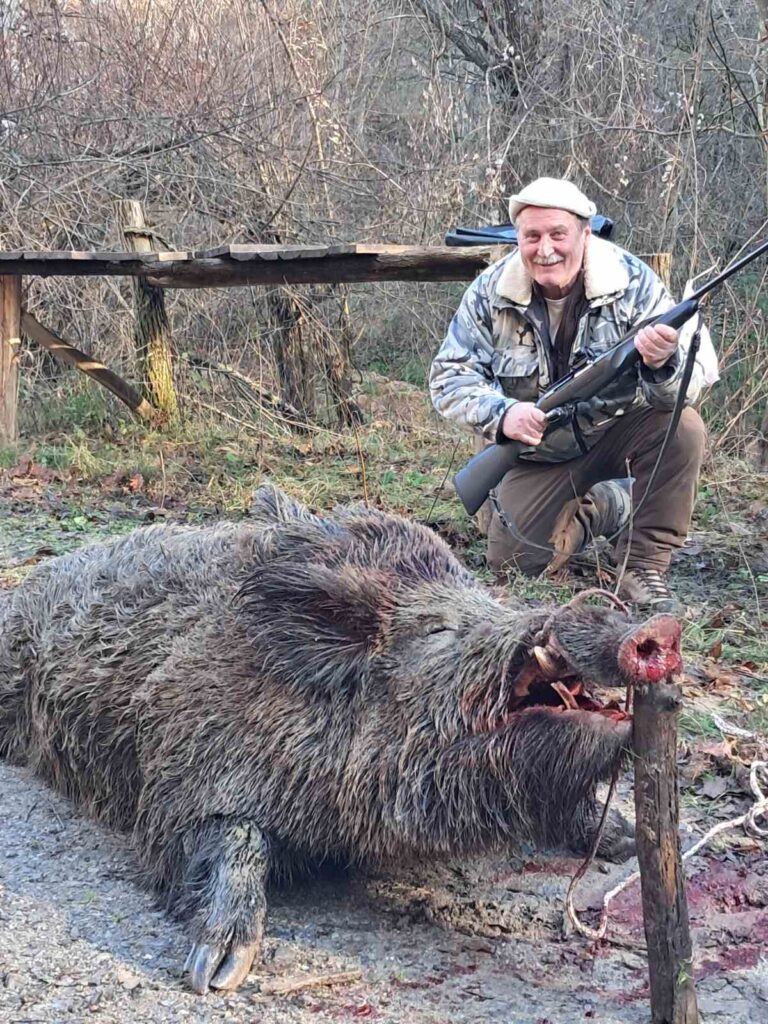 ЛРД-Жълтеш - Отстрелян трофеен глиган стана повод за другарска среща на ...